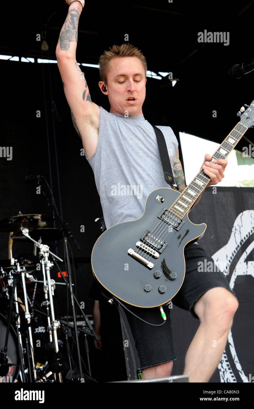 Yellow_card hi-res stock photography and images - Alamy