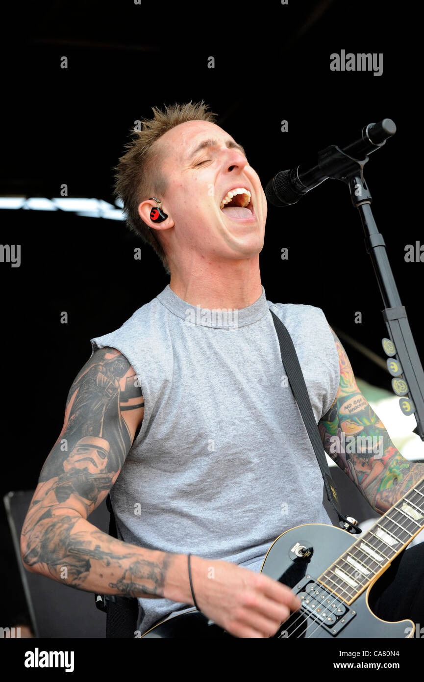 Yellow_card hi-res stock photography and images - Alamy