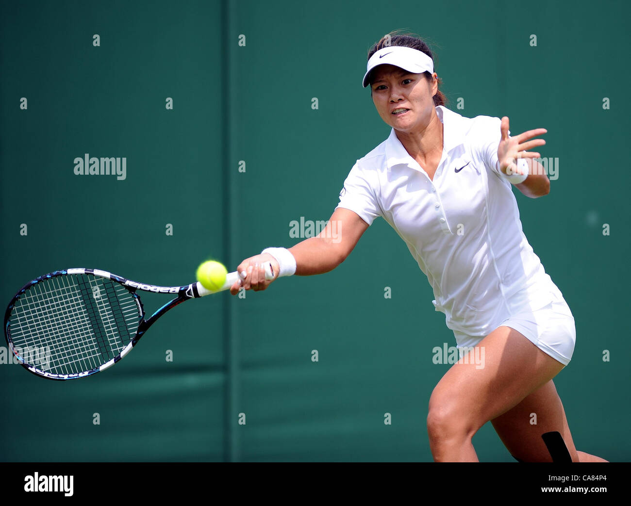 NA LI CHINA THE ALL ENGLAND TENNIS CLUB WIMBLEDON LONDON ENGLAND 25 ...