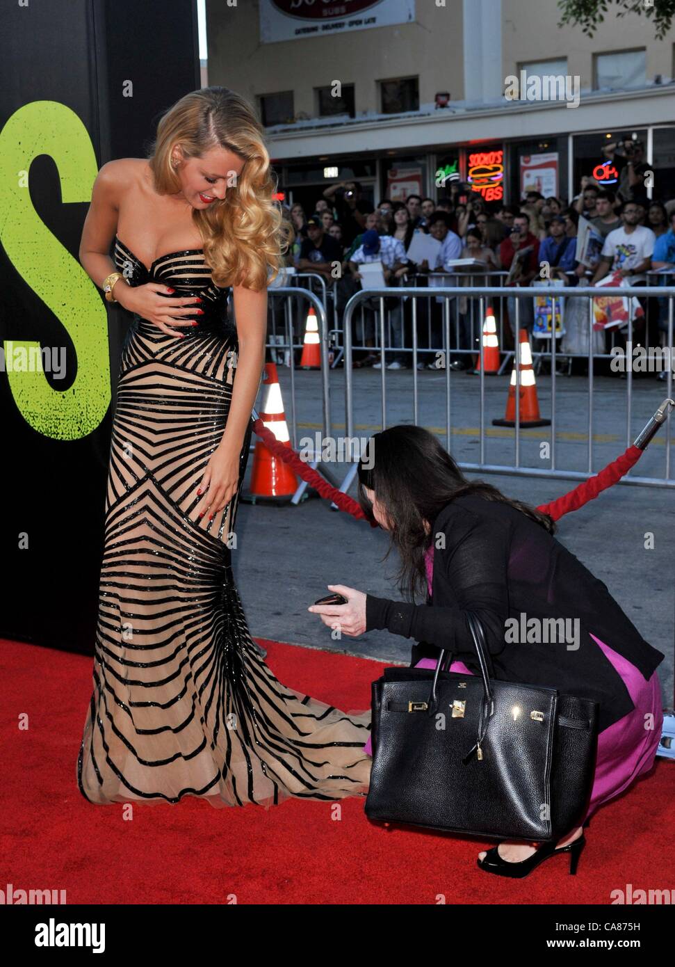 Savages Blake Lively High Resolution Stock Photography and Images - Alamy