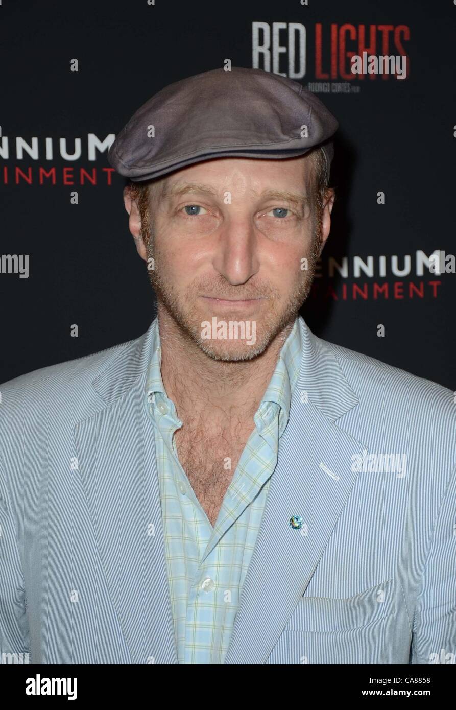 USA. Jonathan Ames at arrivals for RED LIGHTS NY Premiere, Landmark ...