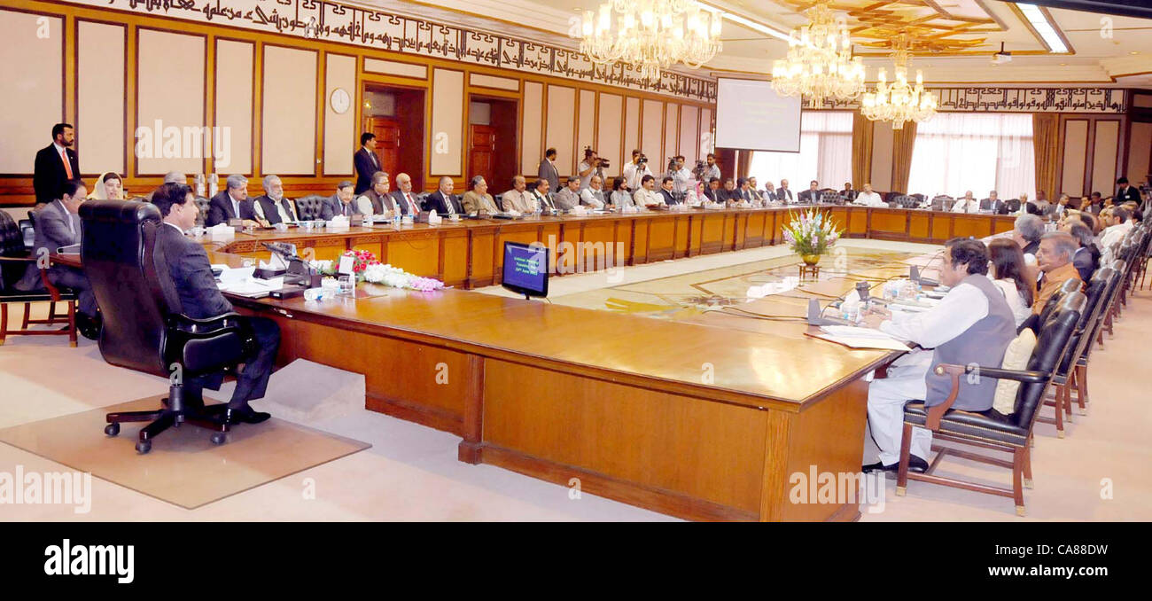 Federal cabinet meeting islamabad hi-res stock photography and images ...