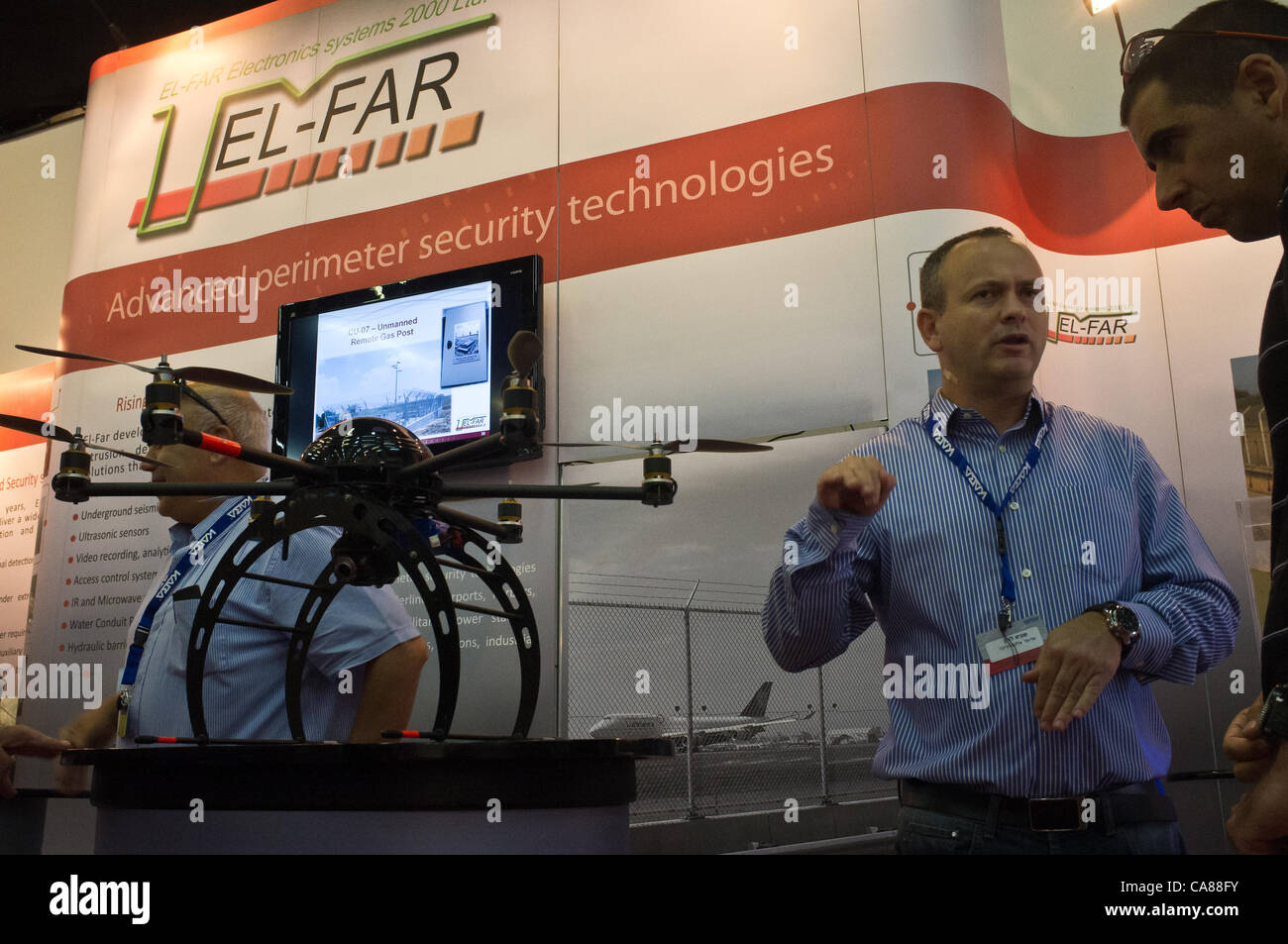 Explosive Detection Systems High Resolution Stock Photography and ...