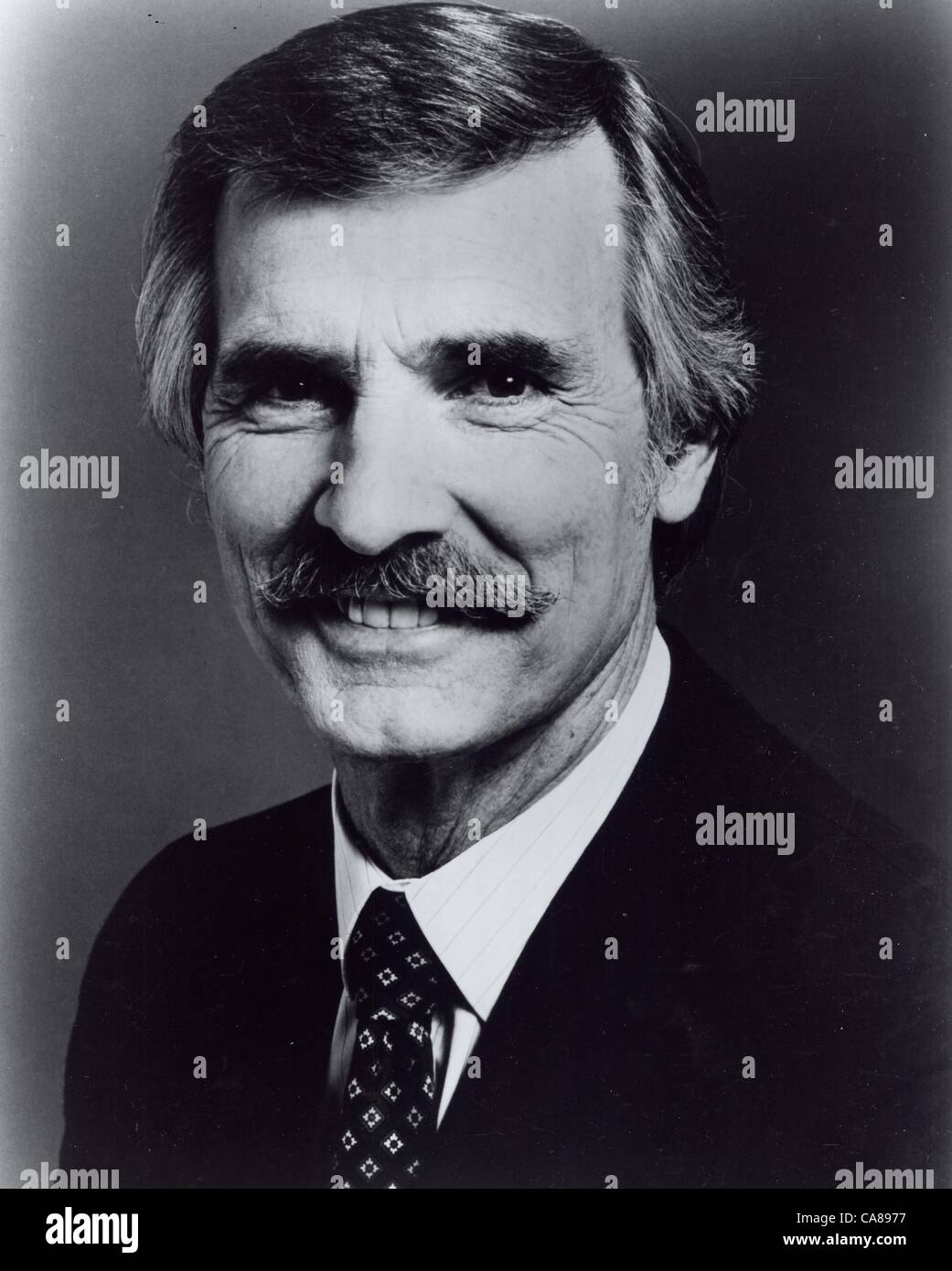 DENNIS WEAVER.Supplied by Photos inc.(Credit Image: Â© Supplied By ...
