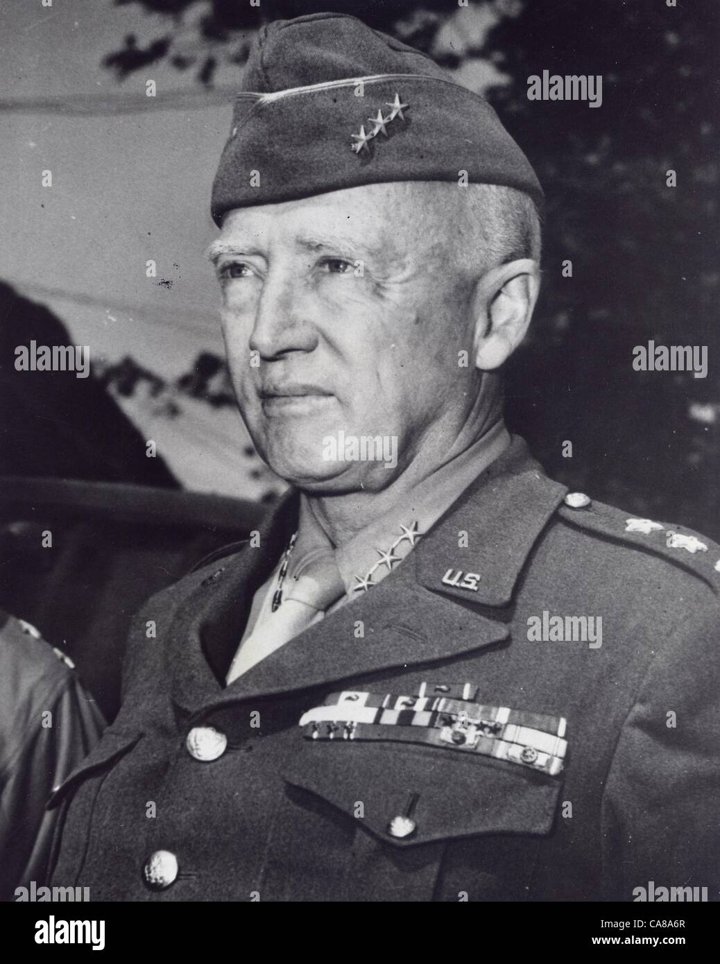 General patton 1944 hi-res stock photography and images - Alamy