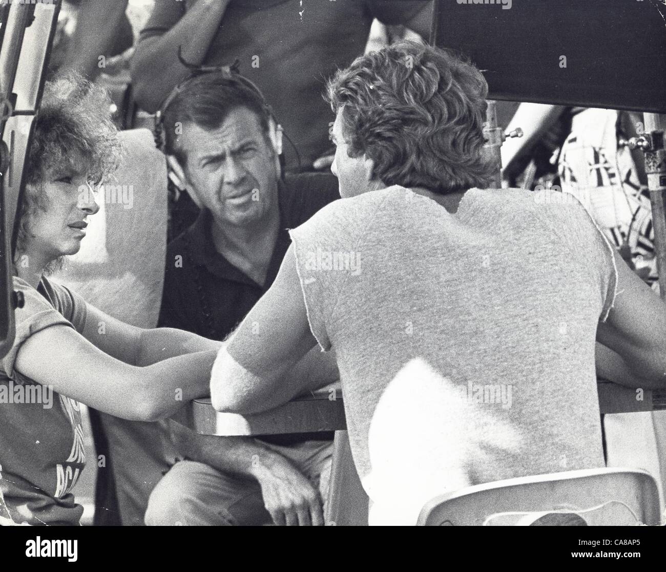 RYAN O'NEAL Barbra Streisand Howard Zieff.The Main Event .location on ...