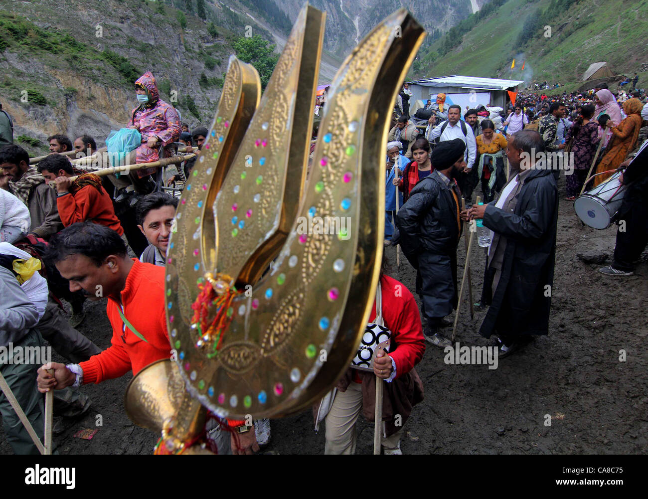 Hindu pilgrims trek to the Amarnath cave during a pilgrimage near ...