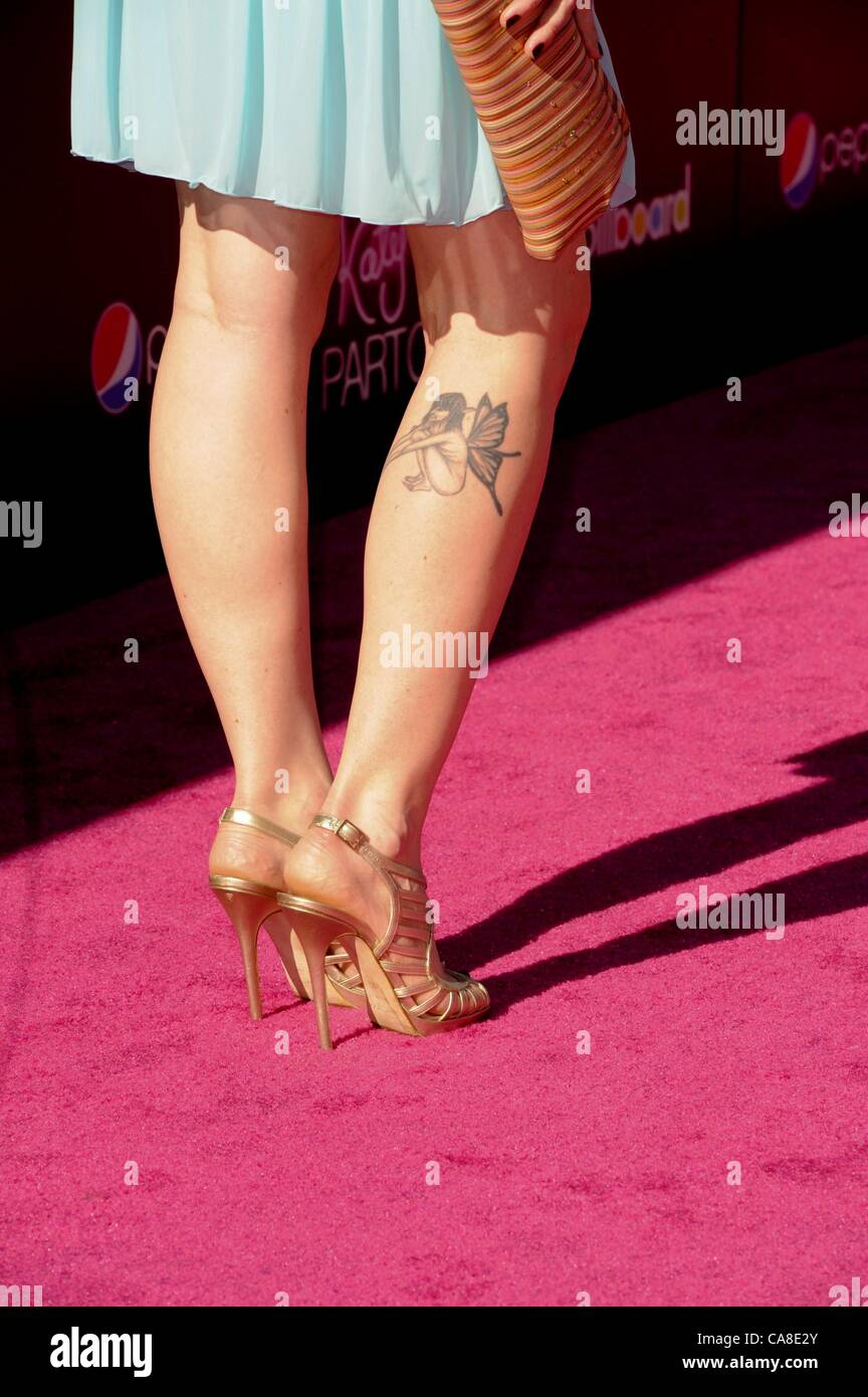 Alexandra breckenridge katy perry hi-res stock photography and images ...