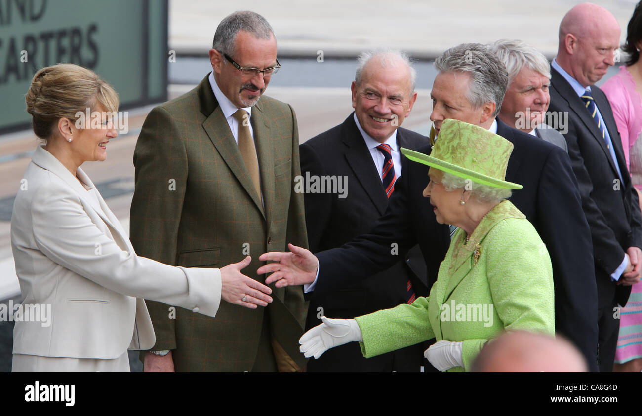 BELFAST, NORTHERN IRELAND - JUNE 27: Queen Elizabeth II arrives at the ...