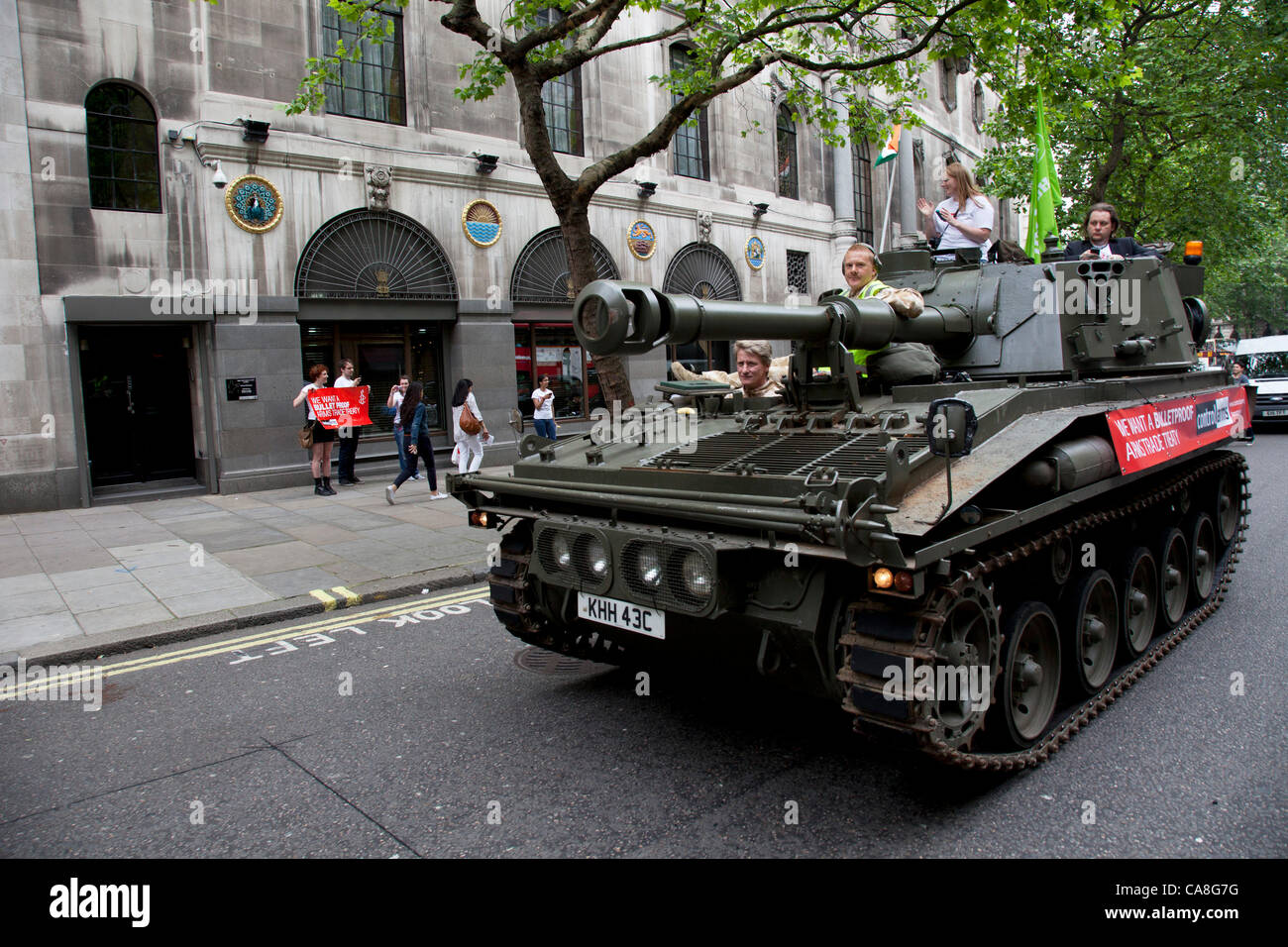 Oxfam international london hi-res stock photography and images - Alamy