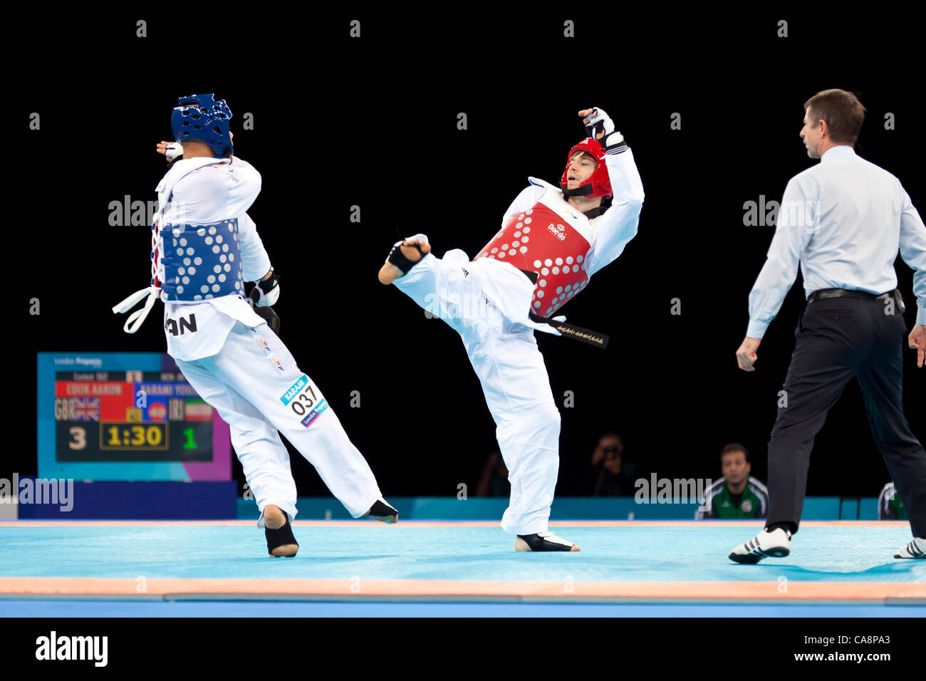 Aaron COOK (GBR) v Yousef KARAMI (IRI) competing in the Men -80 kg ...