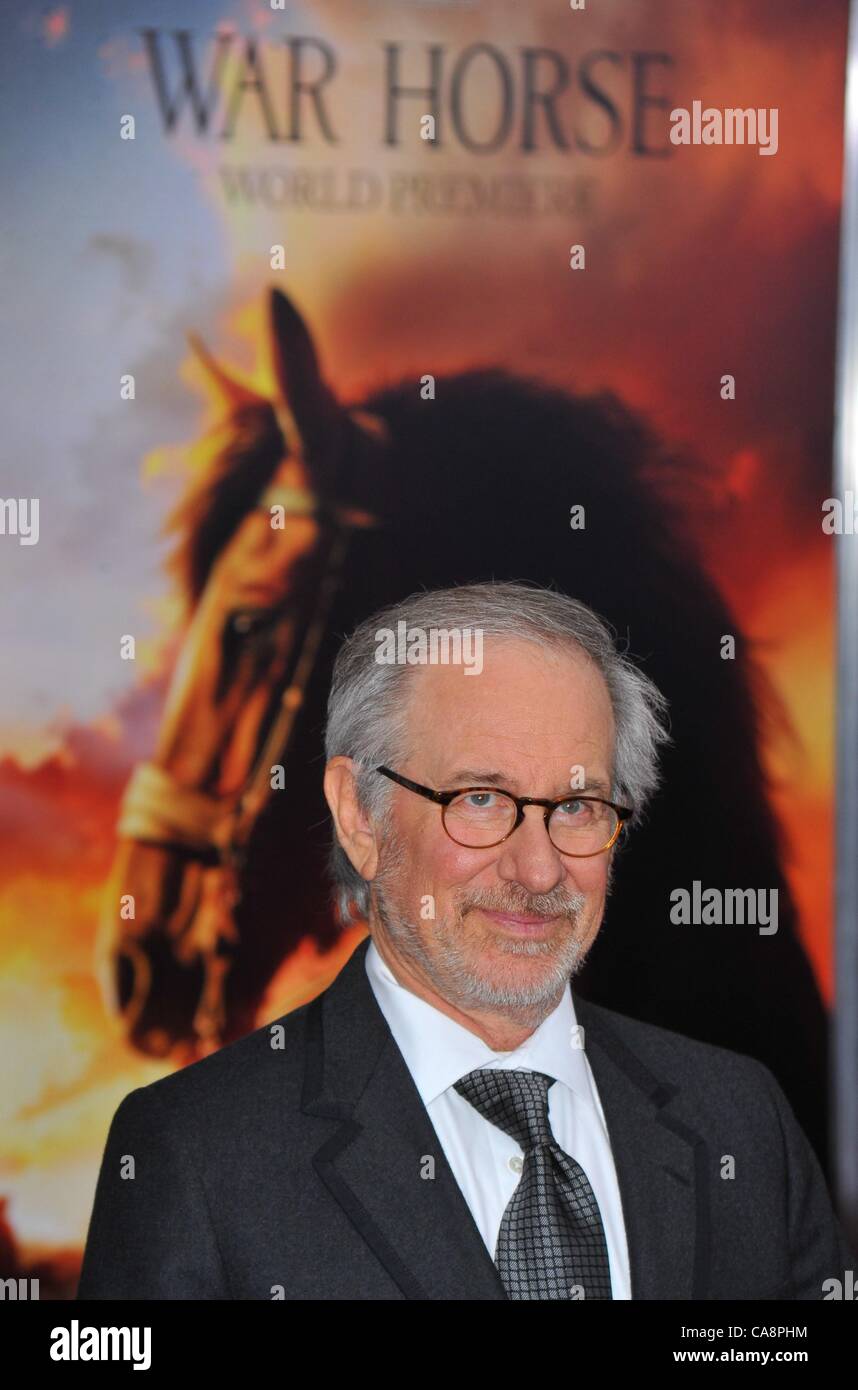 Steven Spielberg at arrivals for WAR HORSE Premiere, Avery Fisher Hall ...