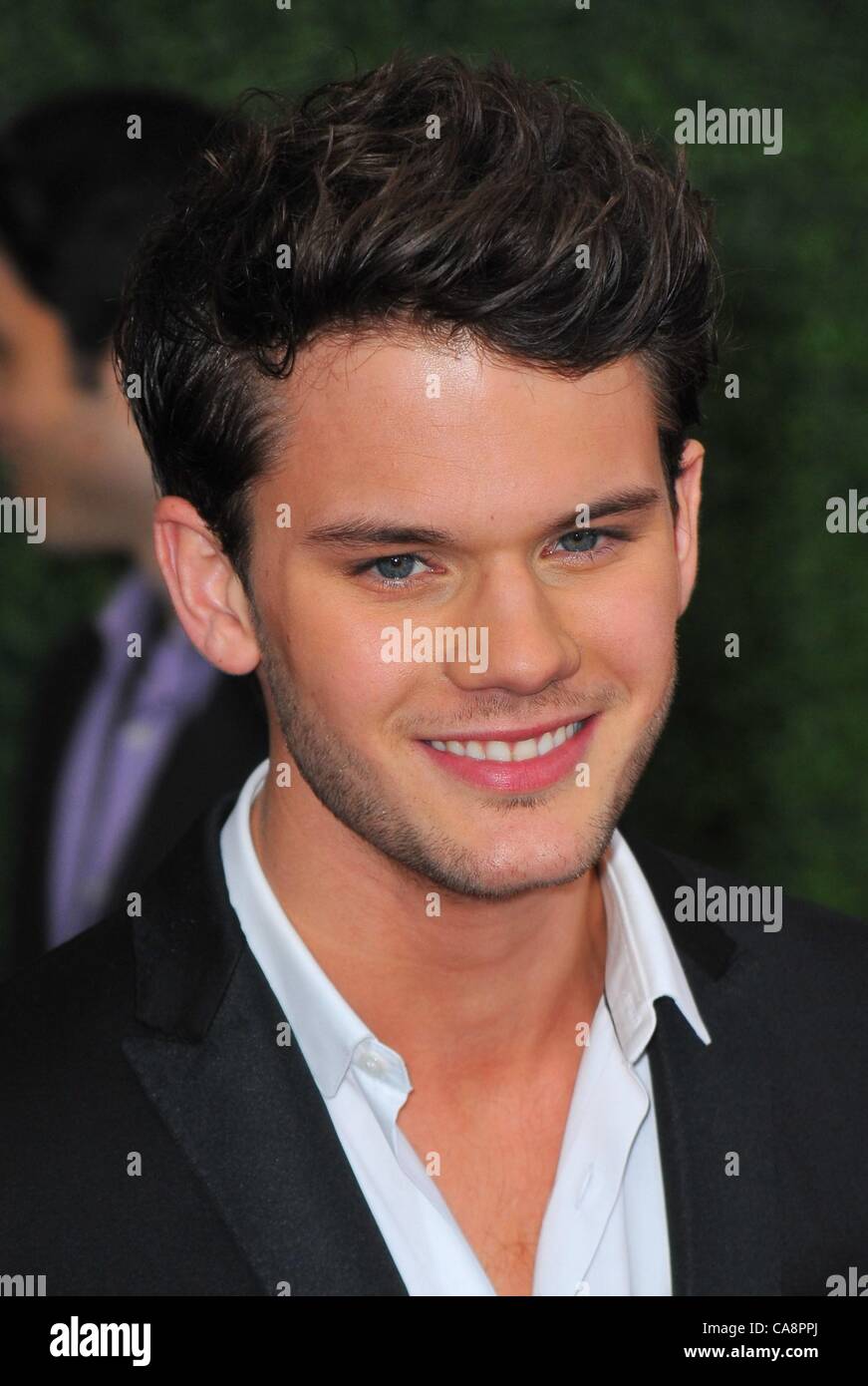 Jeremy Irvine at arrivals for WAR HORSE Premiere, Avery Fisher Hall at ...