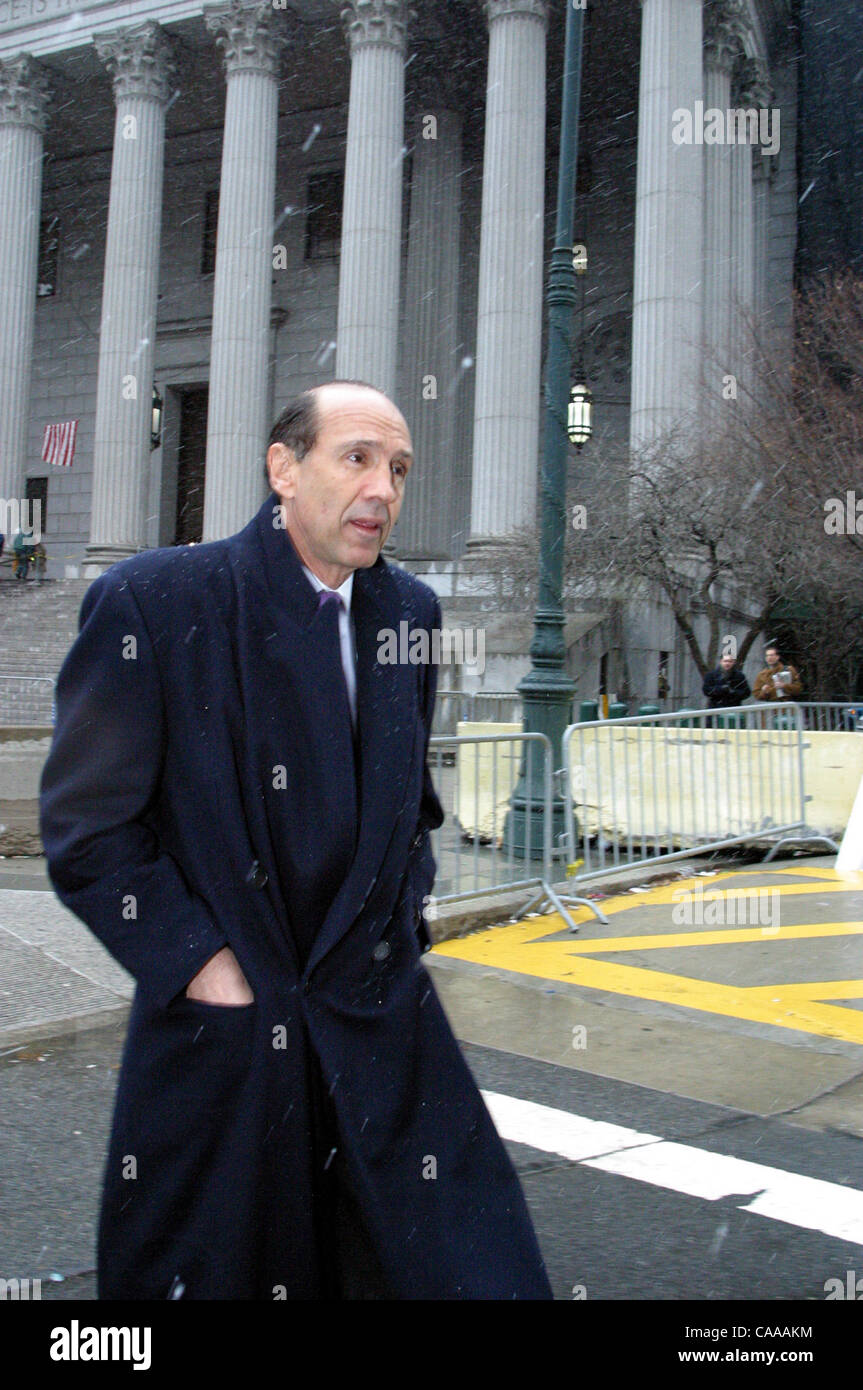 Former founder and CEO ImClone Systems Sam Waksal leaving Manhattan ...