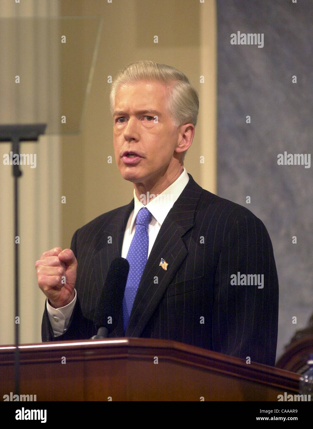 Gray davis 2003 hi-res stock photography and images - Alamy