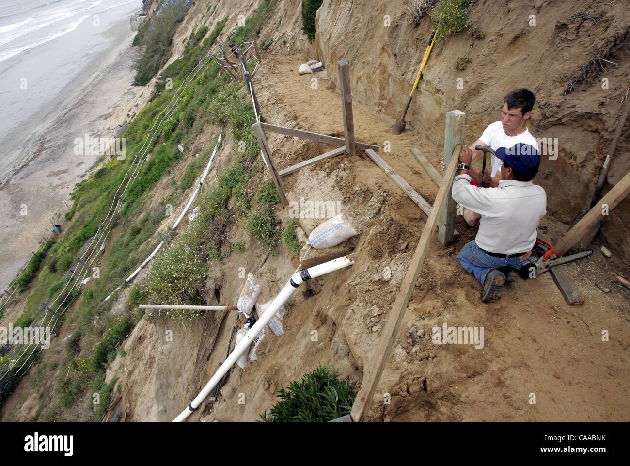 Encinitas erosion hi-res stock photography and images - Alamy