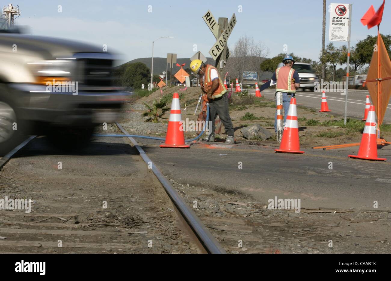 Construction crews work on hi-res stock photography and images - Alamy
