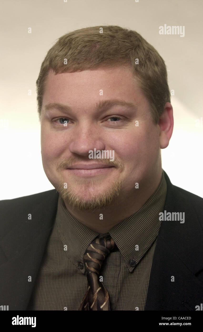 (Published 01/25/2003, NI-16) SLhenderson199355x/Jan 23---TOWN FOCUS ...