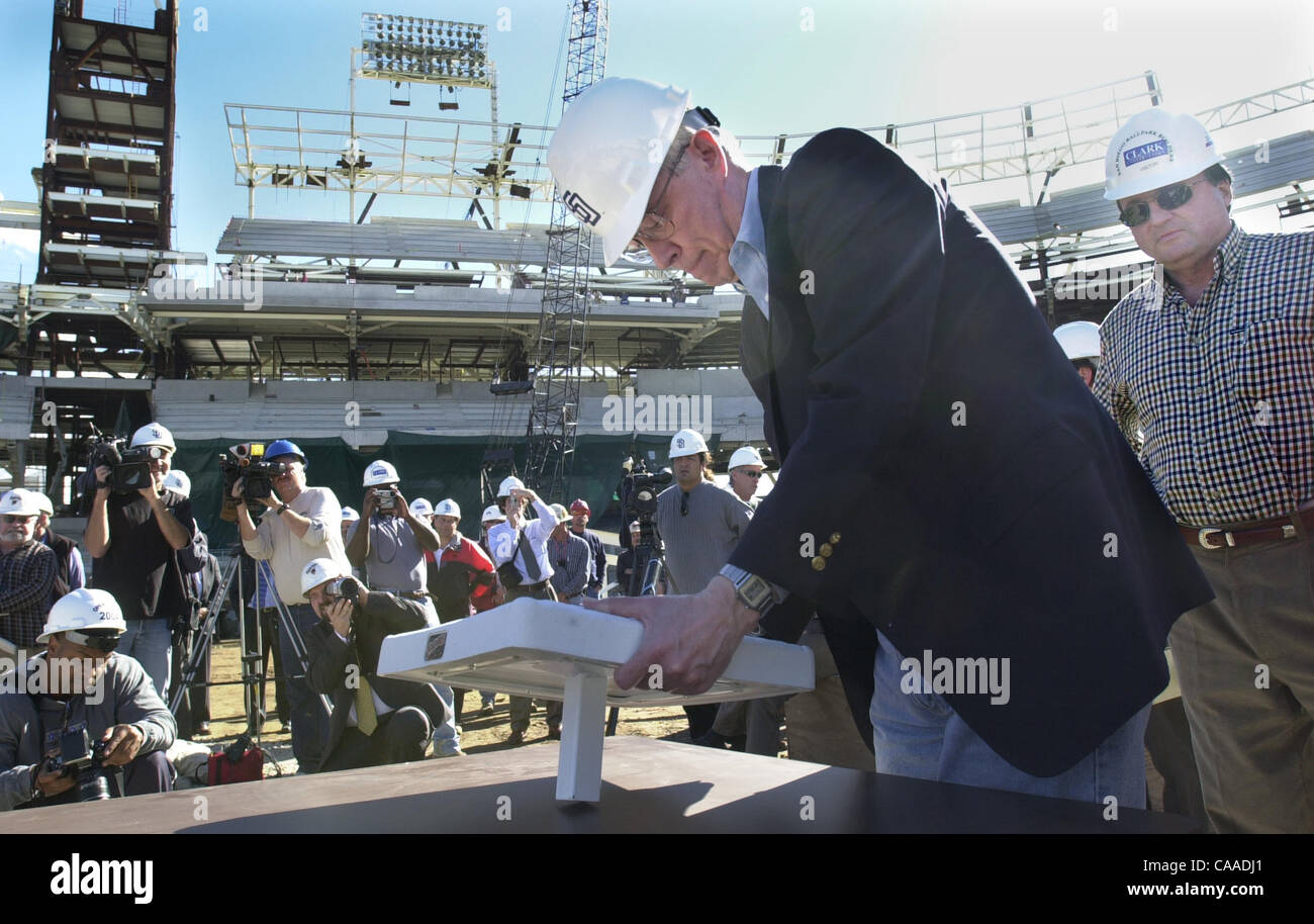 (Published 12/22/2002, B-1 Bulldog edition): an Diego Mayor Dick Murphy ...