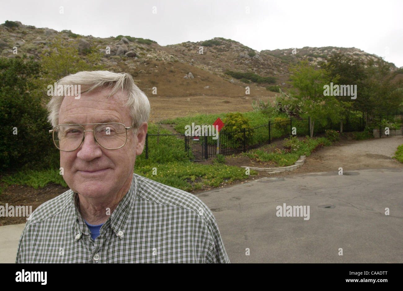 (Published 06/25/2003, B-1:2): Jim Hutchison (cq) is opposed to Santee ...