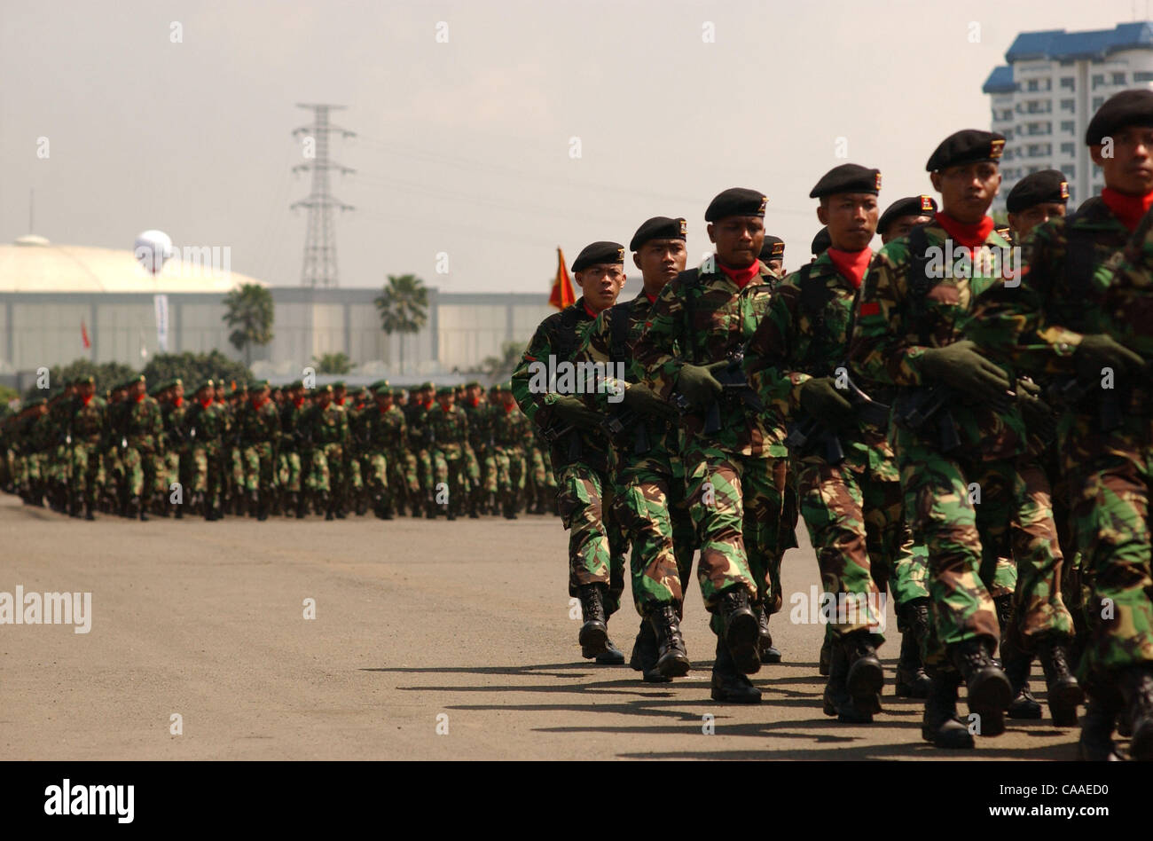 Indonesian army hi-res stock photography and images - Alamy