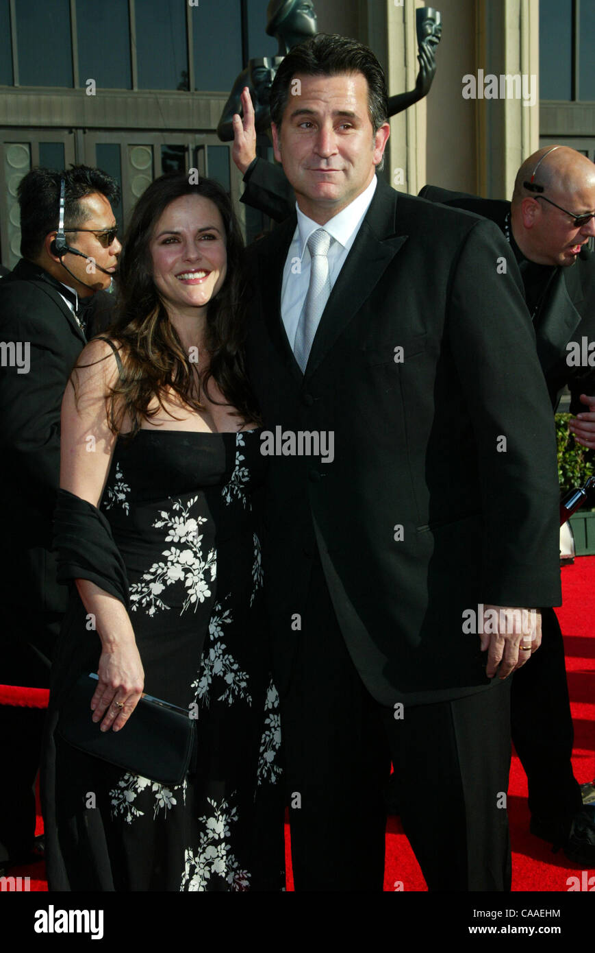 Mar 09, 2003; Los Angeles, CA, USA; Actor ANTHONY LAPAGLIA arrives ...