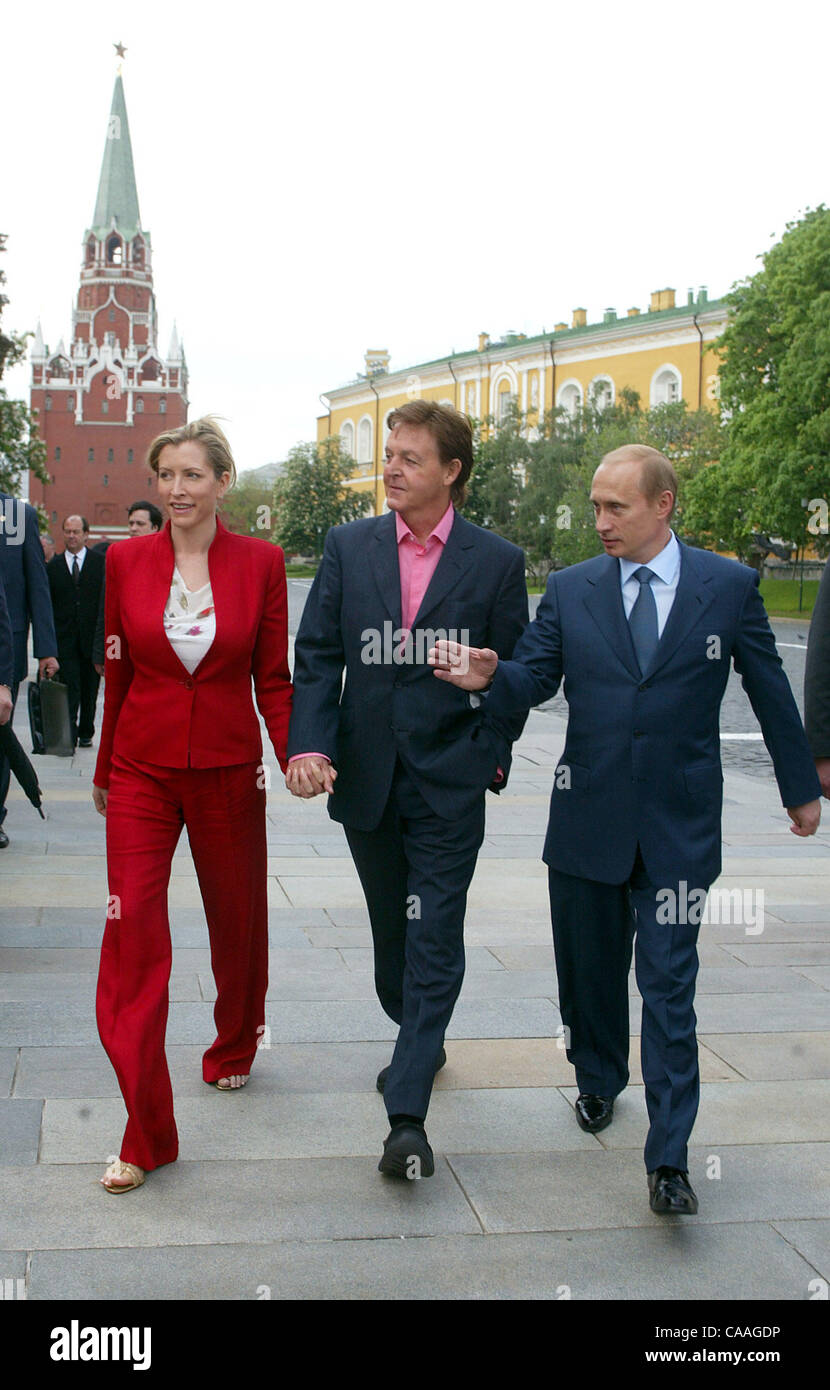 The Kremlin. The president of Russia Vladimir Putin and sir McCartney`s ...