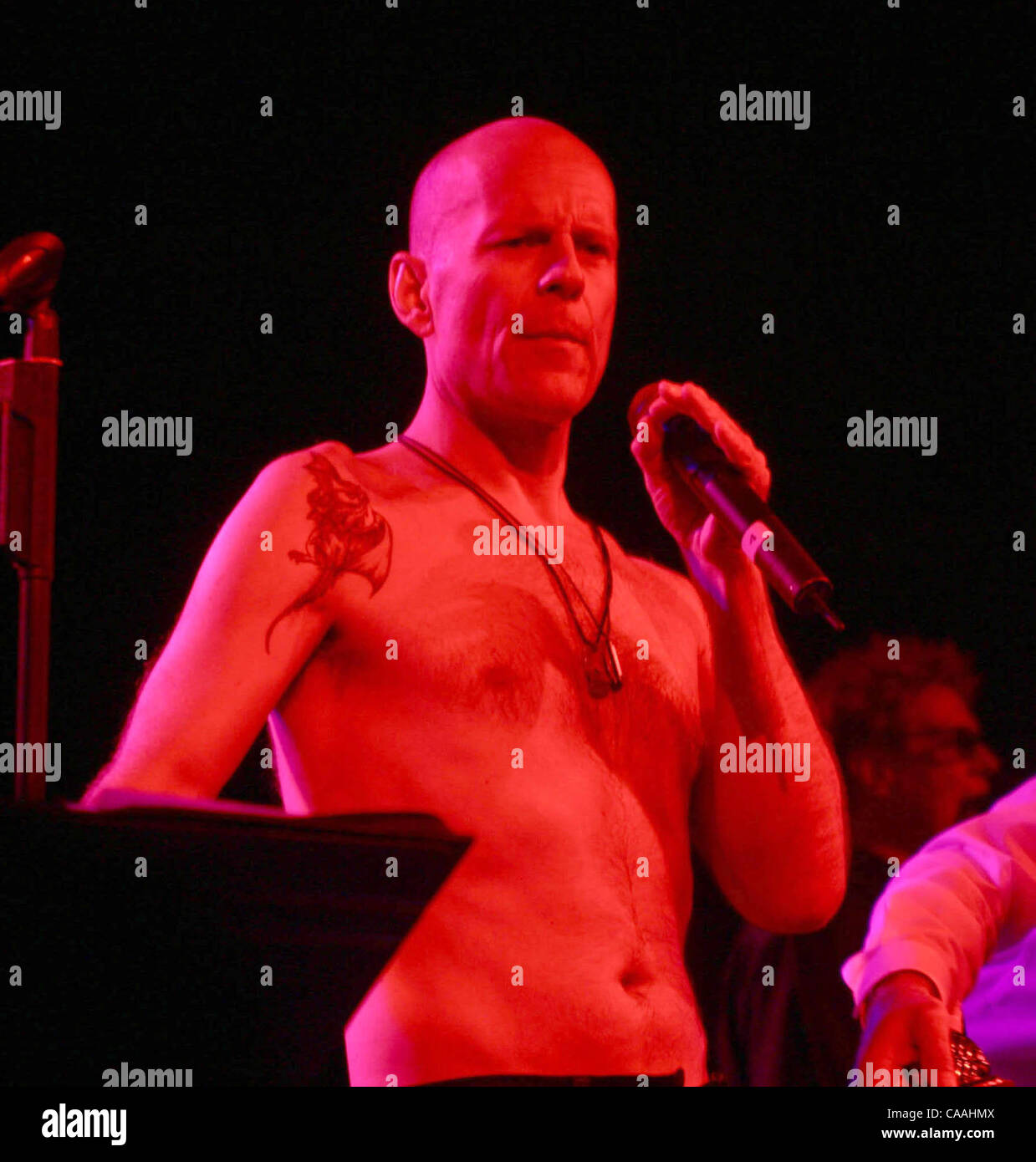 Jul 01, 2003; New York City, NY, USA; Actor BRUCE WILLIS and his band ...