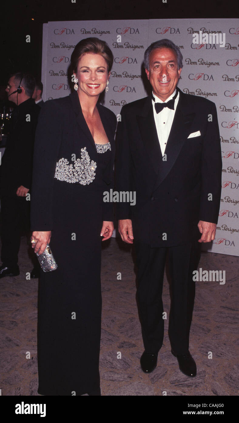 Phyllis george hi-res stock photography and images - Alamy