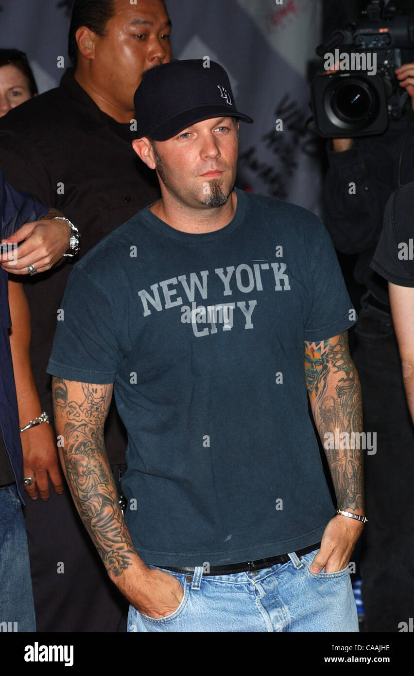 Singer FRED DURST of 'Limp Bizkit' arriving at the 2003 MTV Video Music ...