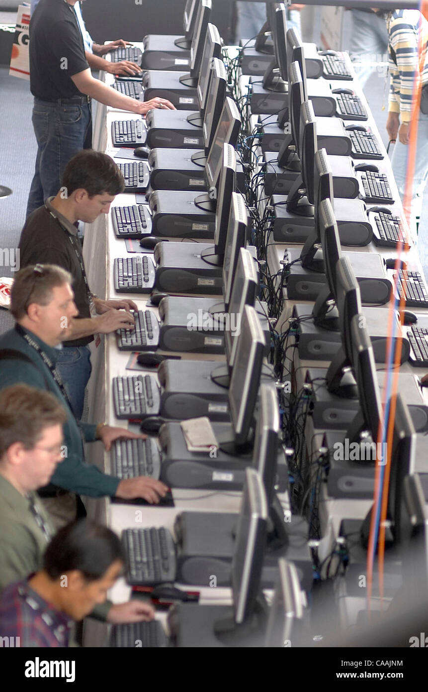 Sep 01, 2003; San Francisco, CA, USA; Oracle World SF 9/ 2003. Laptop ...