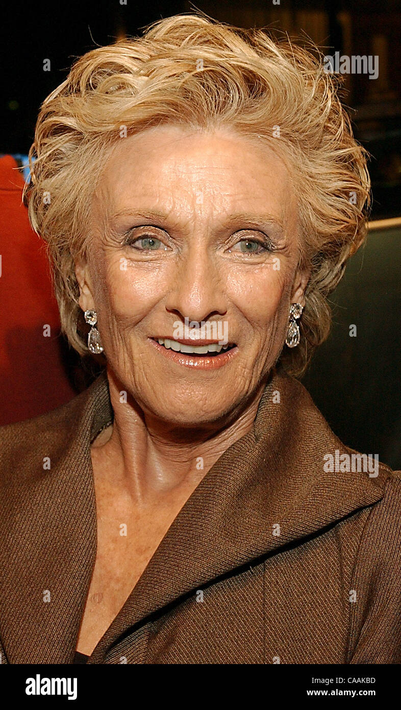 Sep 18, 2003; Beverly Hills, CA, USA; Actress CLORIS LEACHMAN at an ...