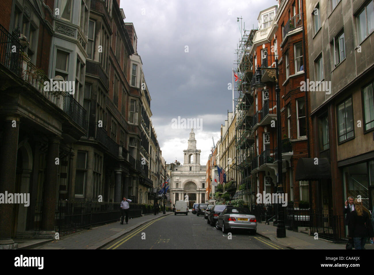 Half moon street hi-res stock photography and images - Alamy