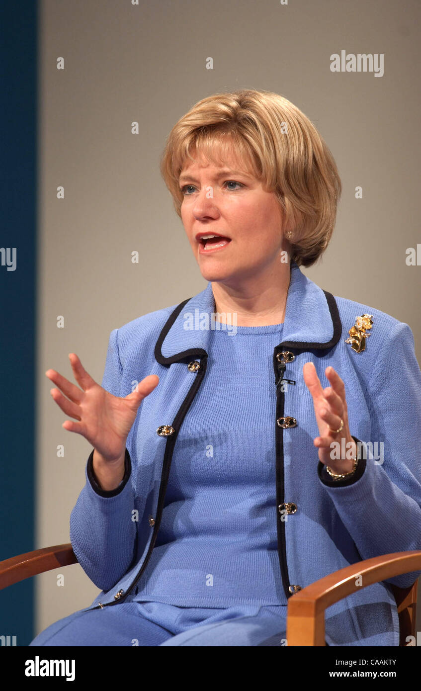 Sharon davis hi-res stock photography and images - Alamy