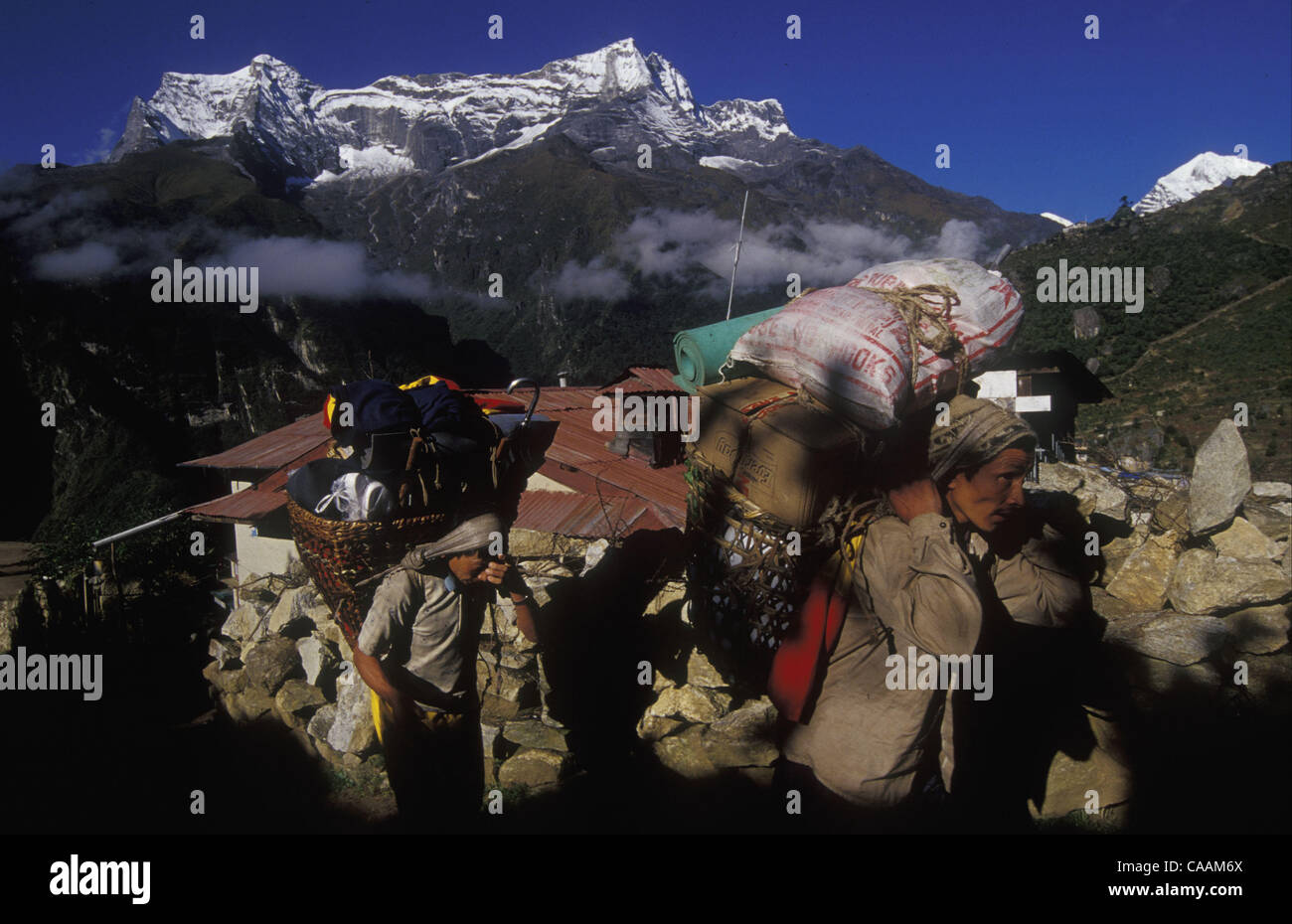 Portering hi-res stock photography and images - Alamy