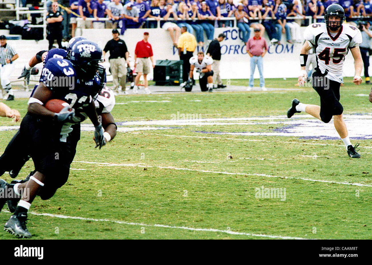 Nov. 15, 2003 - Fort Worth, Texas, U.S. - TCU VS Cincinnati , Amon ...