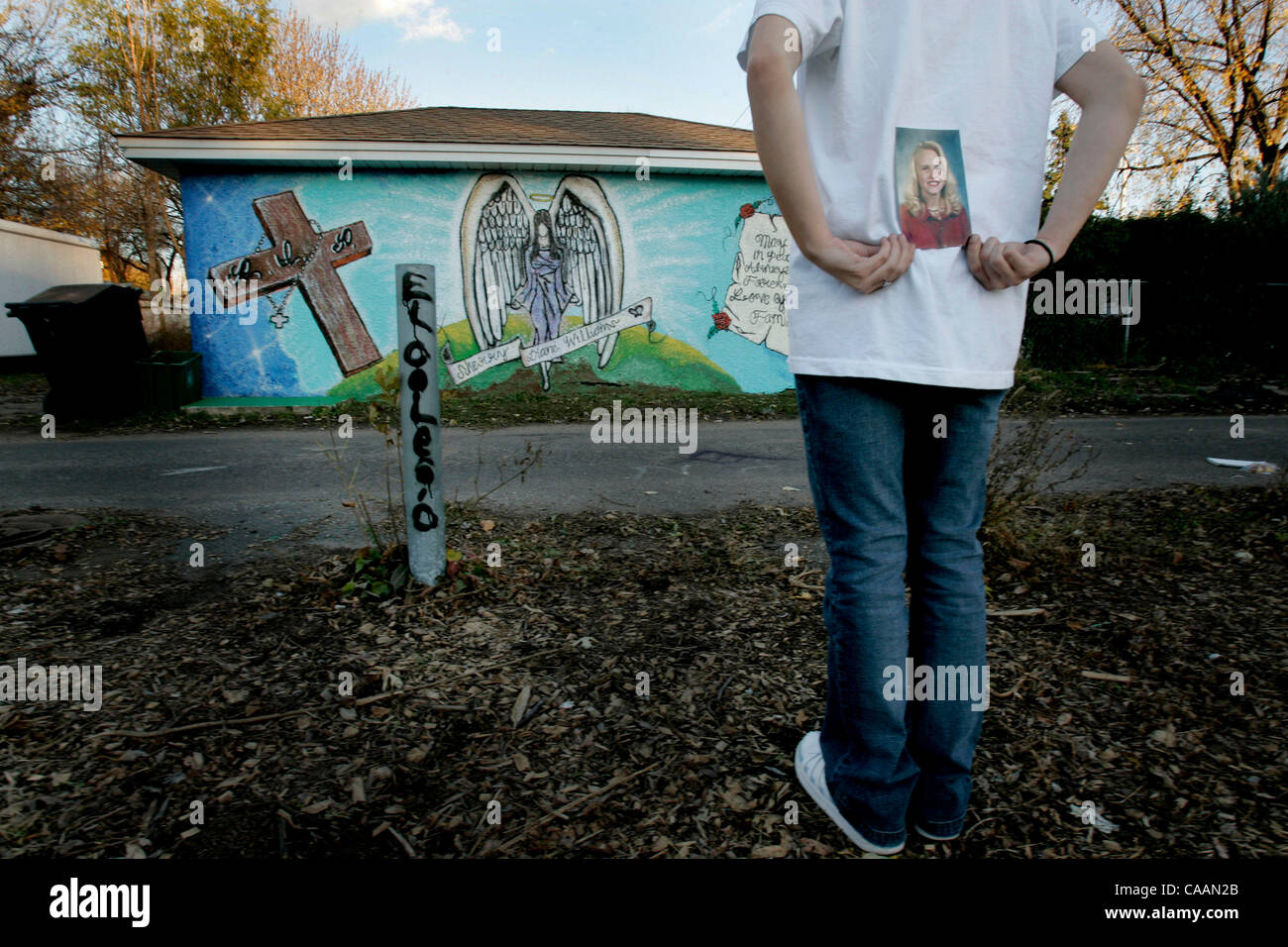 ELIZABETH FLORES ¥ eflores@startribune.com Seventeen-year-old Laura ...