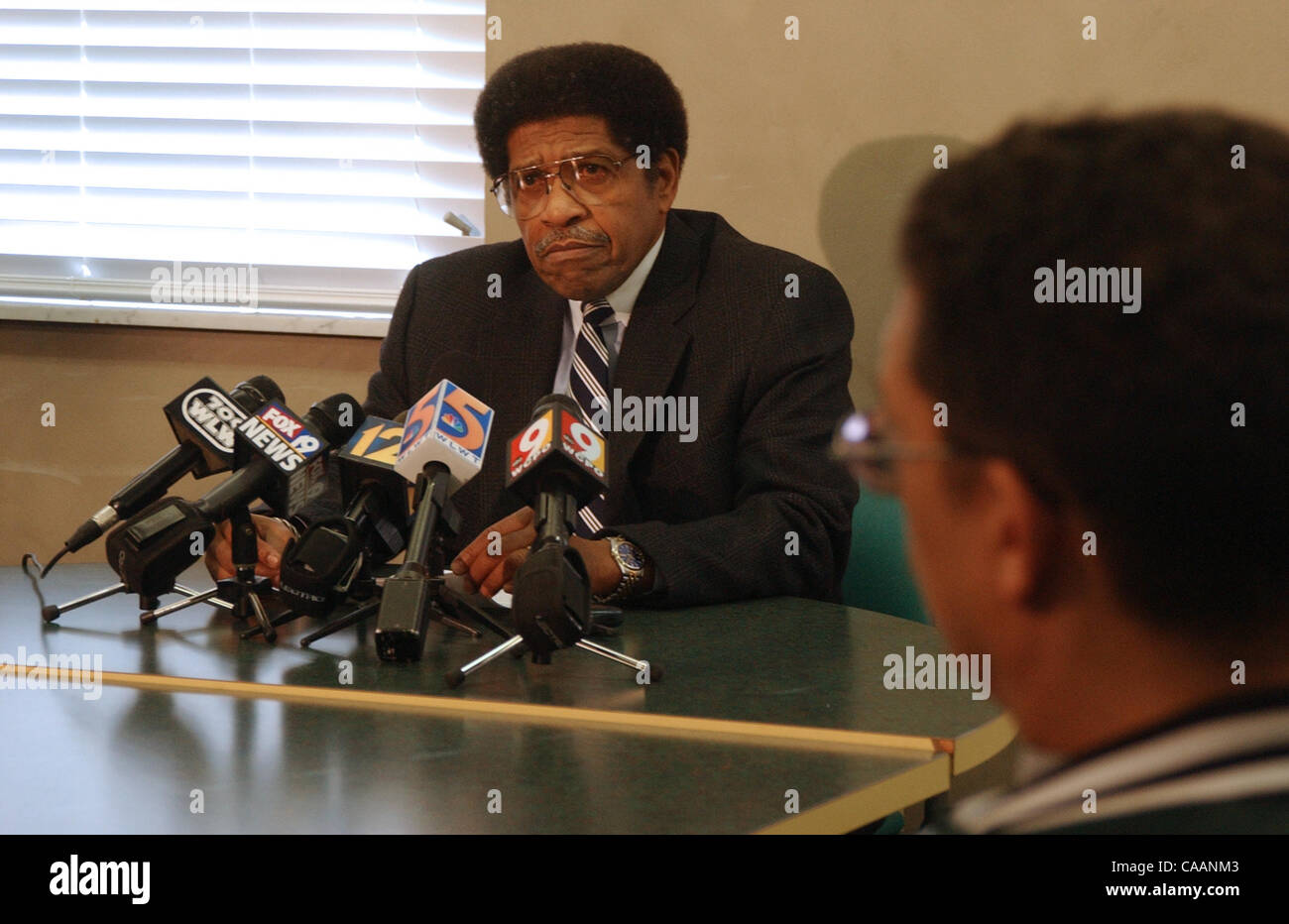 Dec 01, 2003 - Cincinnati, Ohio, USA - Cincinnati NAACP President Dr ...