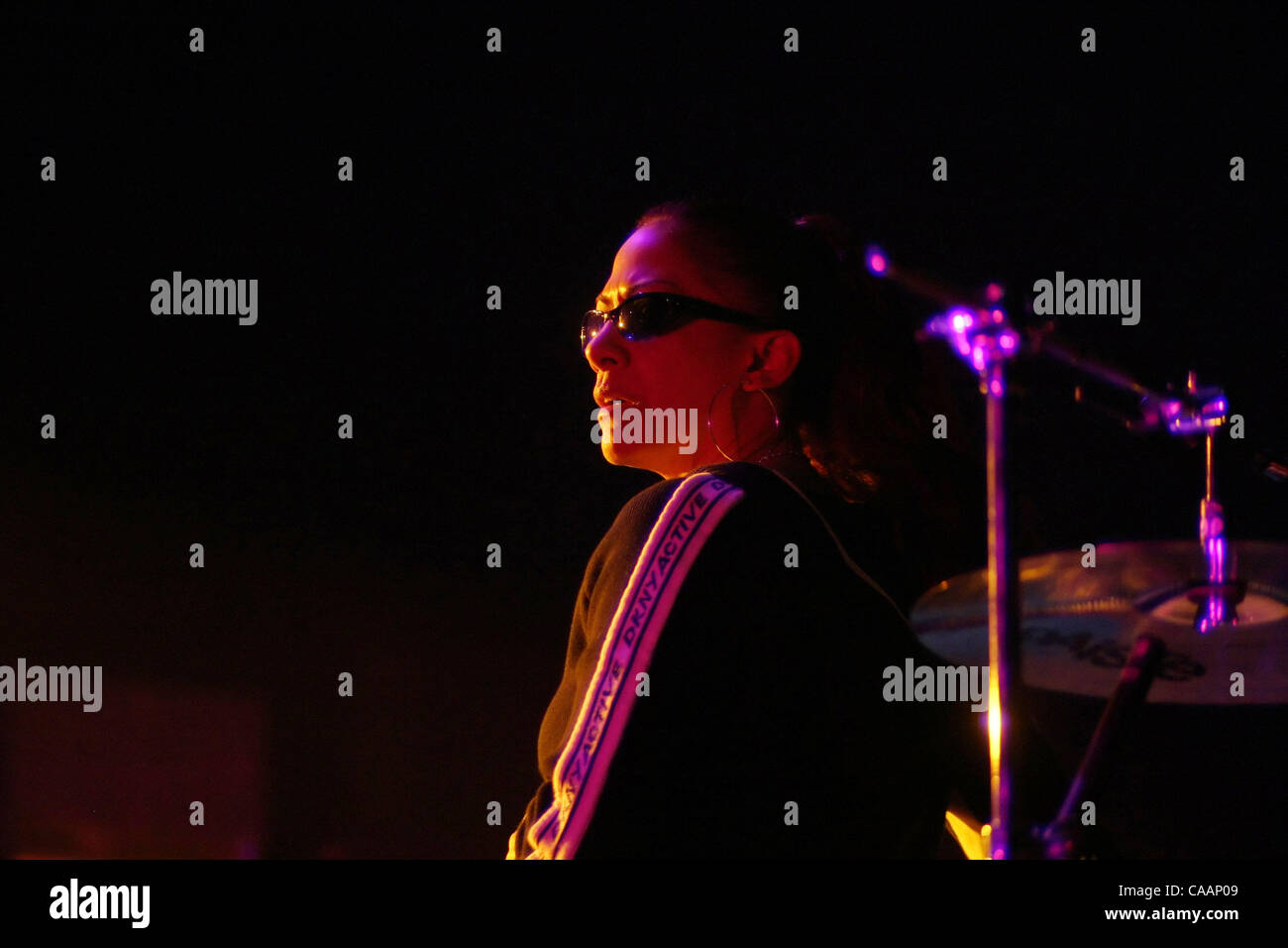 Singer SHEILA E at rehearsal before a performance at the Great Western ...