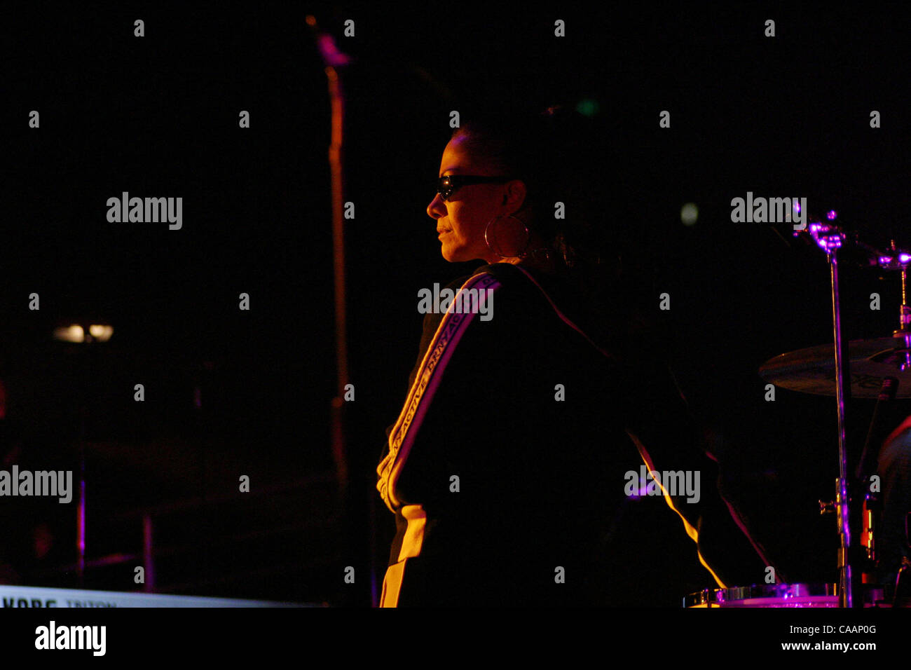 Singer SHEILA E at rehearsal before a performance at the Great Western ...