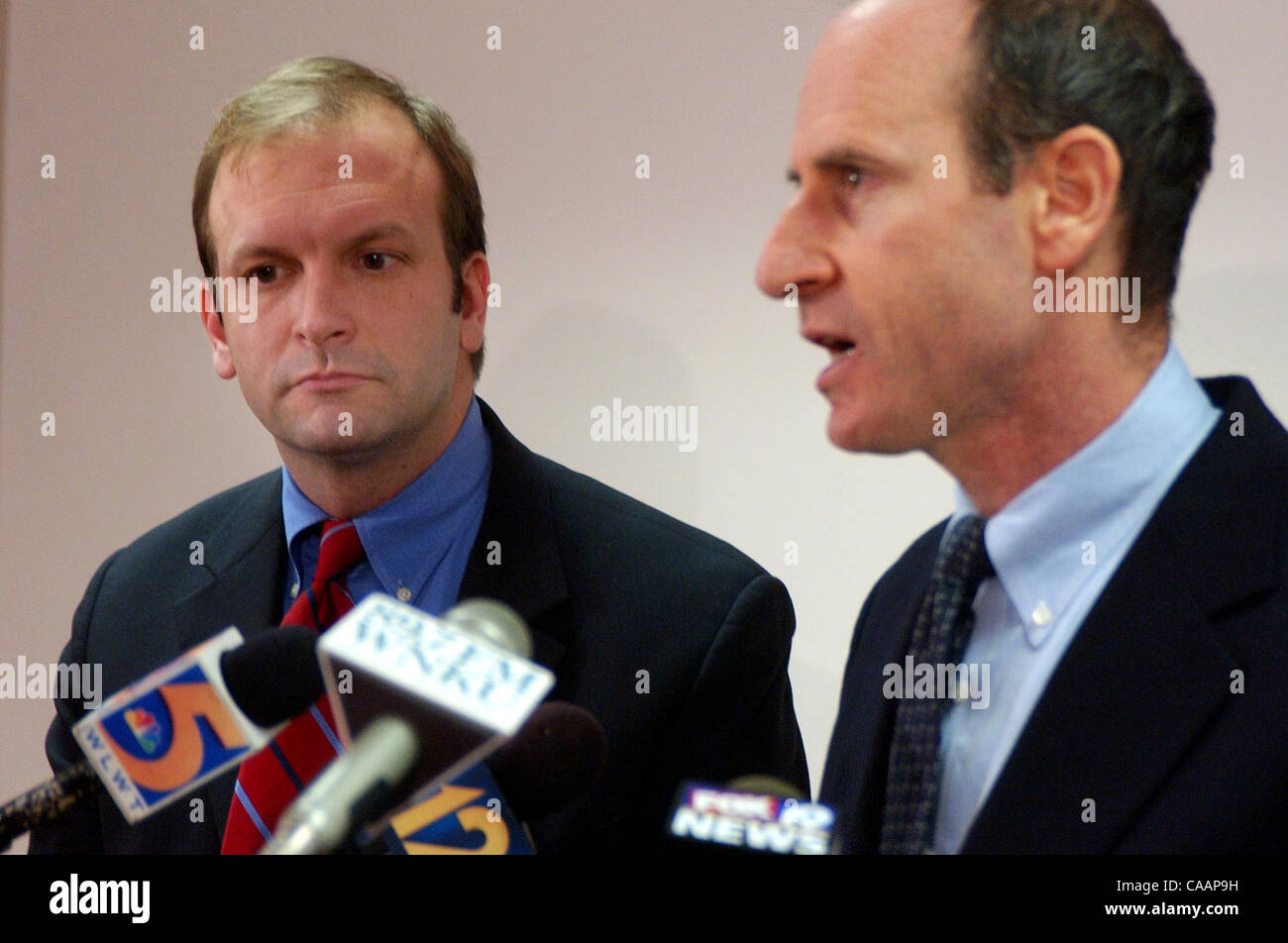 Jan 06, 2004 - Cincinnati, Ohio, USA - City councilman PAT DEWINE (L ...