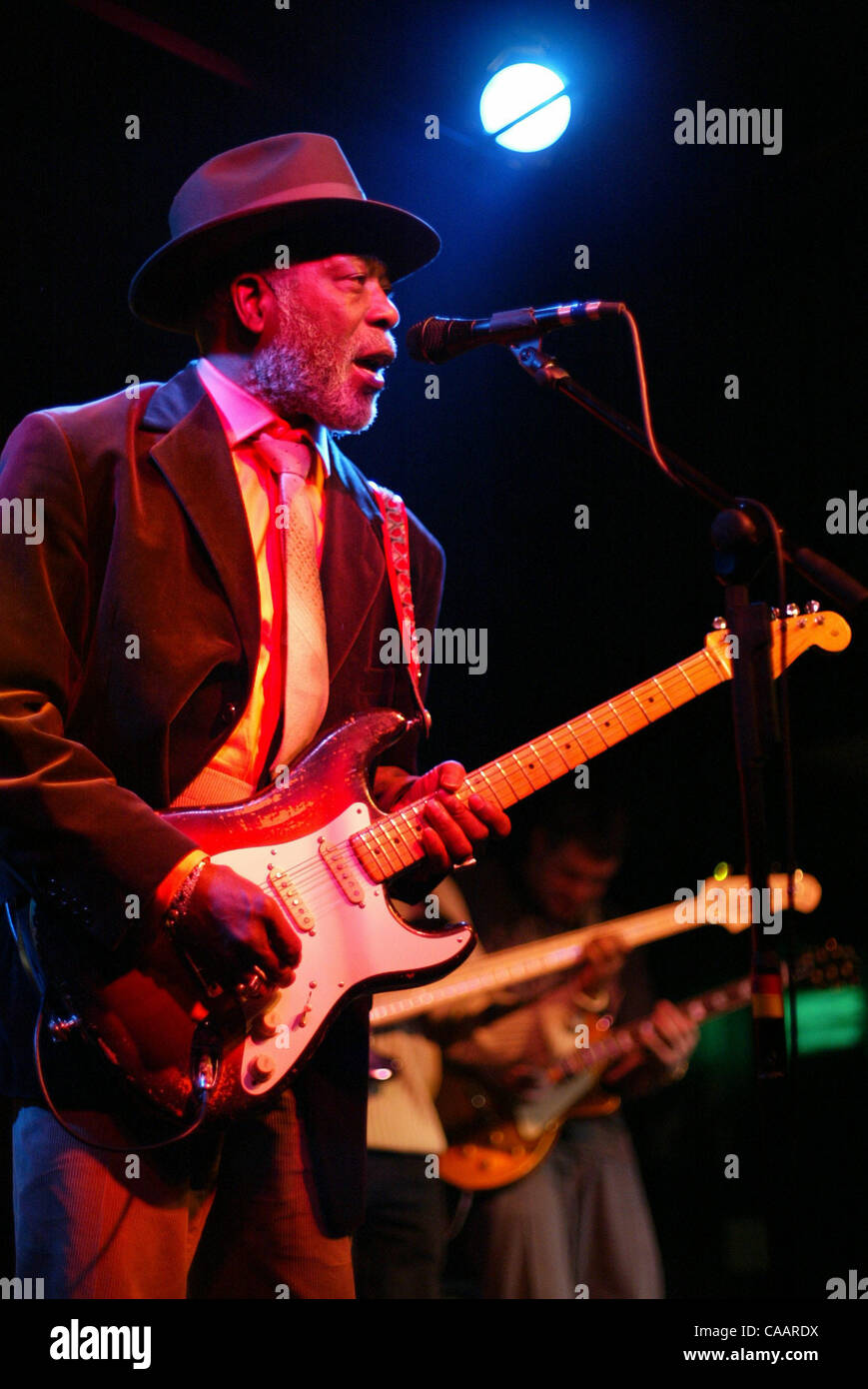 Buddy guy performs in hi-res stock photography and images - Alamy