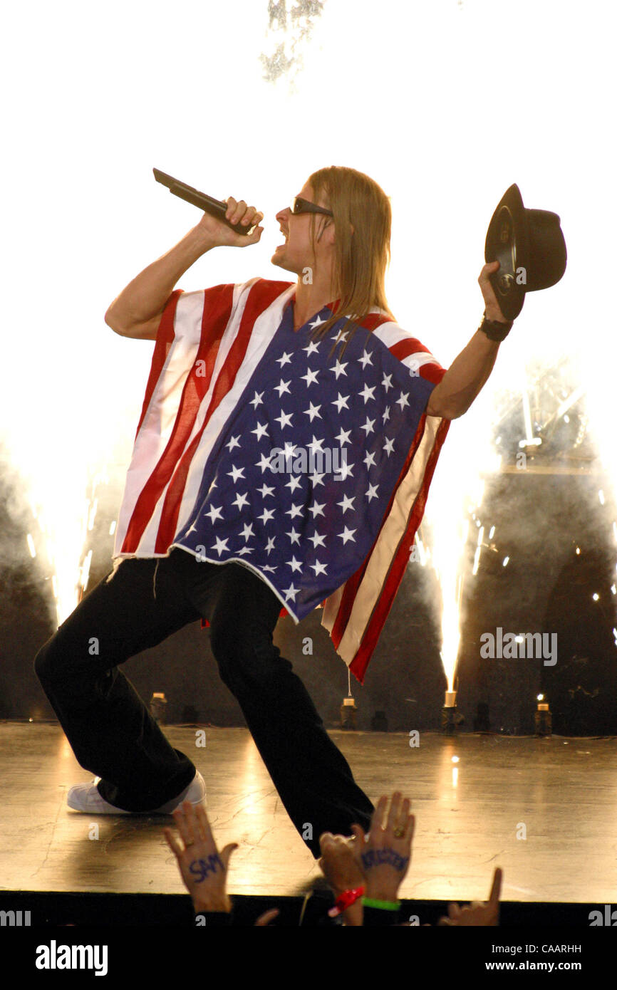 Kid rock american flag hi-res stock photography and images - Alamy