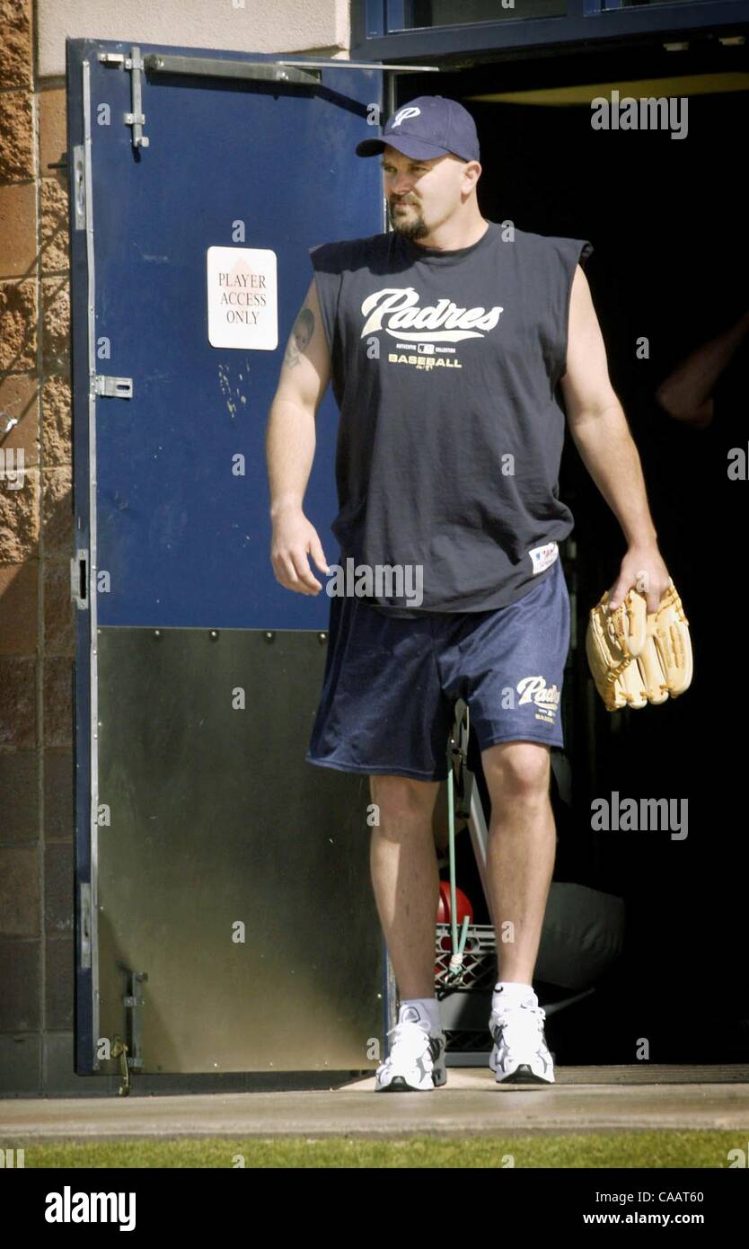 (Published 02/22/2004, C-1:1,2,3; UTS1790727) Padres pitcher David ...