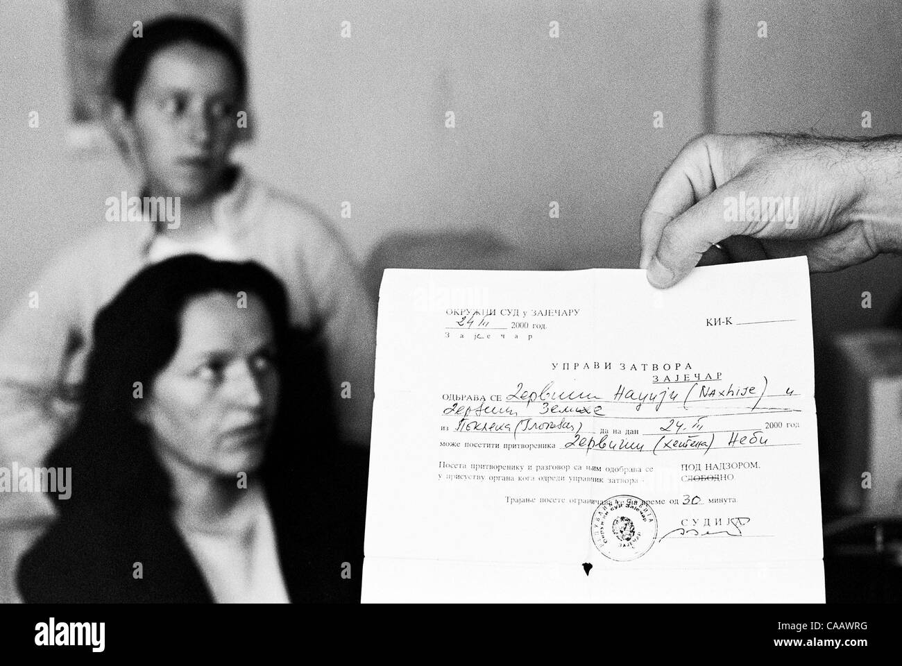 False promises hi-res stock photography and images - Alamy