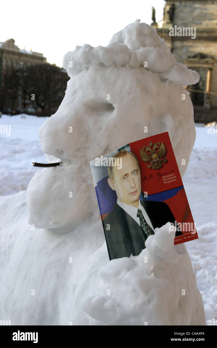 Snowball with a portrait of the president of the Russian Federation ...
