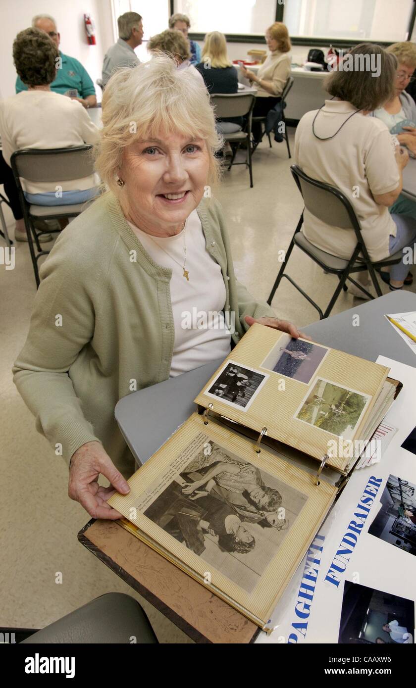 Maureen fleming hi-res stock photography and images - Alamy