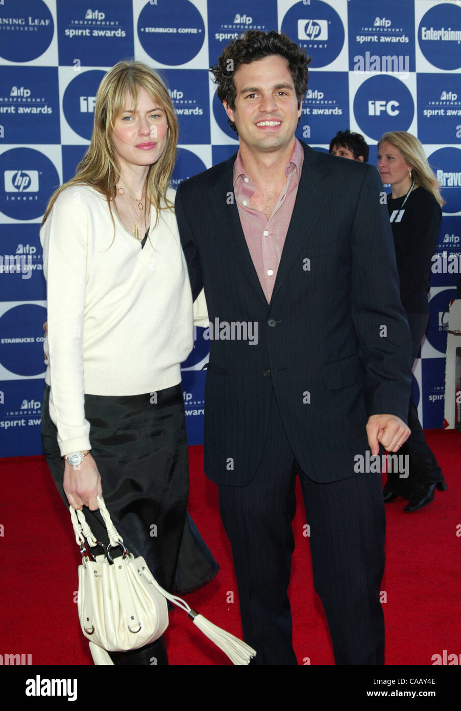 Feb 28, 2004; Santa Monica, California, USA; Actor MARK RUFFALO & WIFE ...