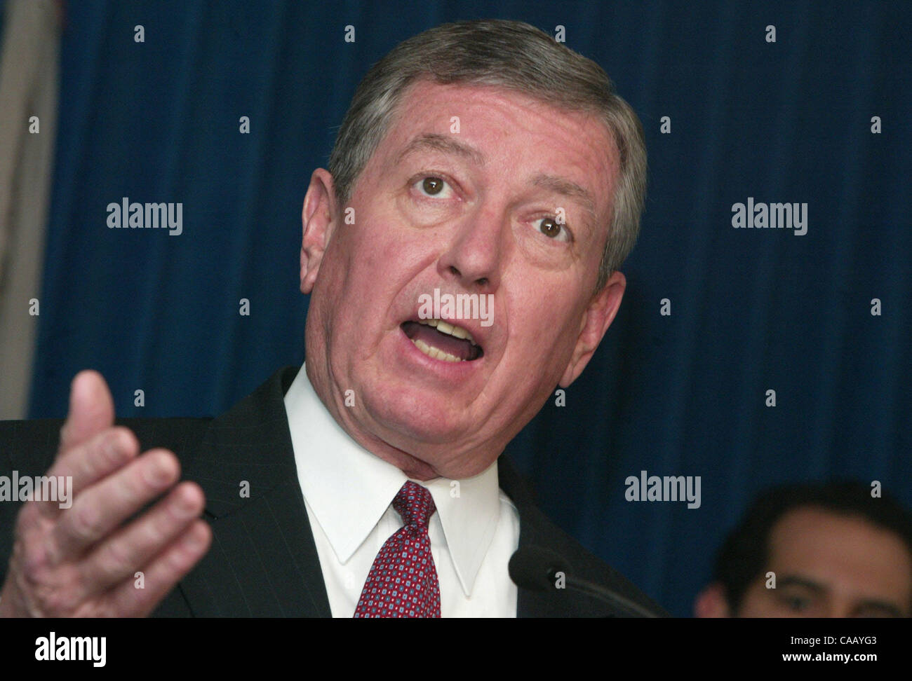 U s attorney general john ashcroft hi-res stock photography and images ...