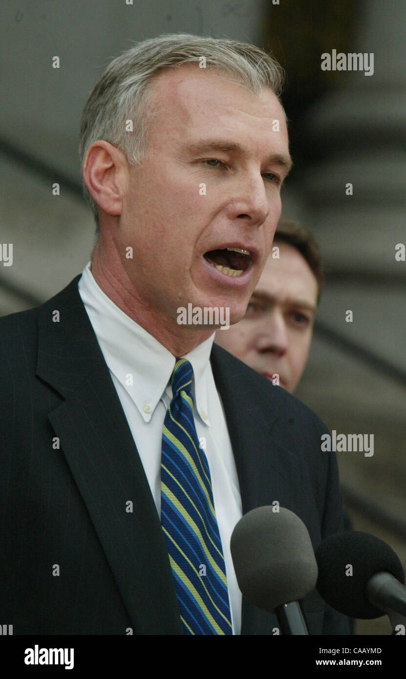 Mar 05, 2004; New York, NY, USA; Lead prosecutor DAVID E. KELLEY speaks ...